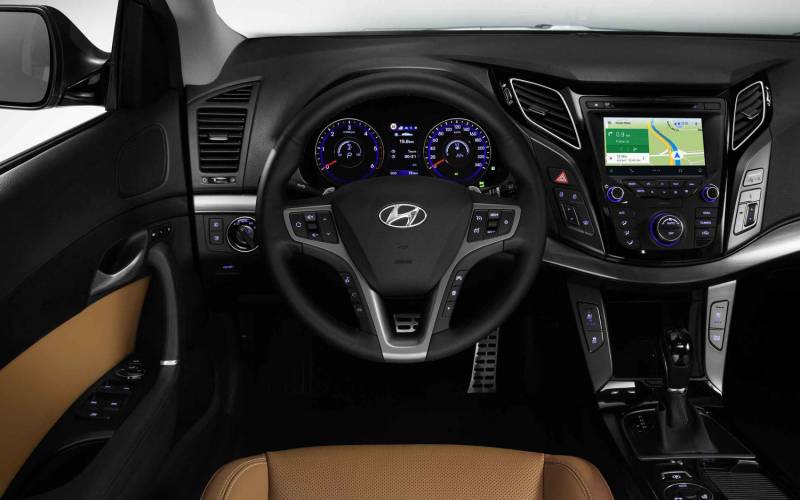 Hyundai i40 Premium 2018 | SUV Drive